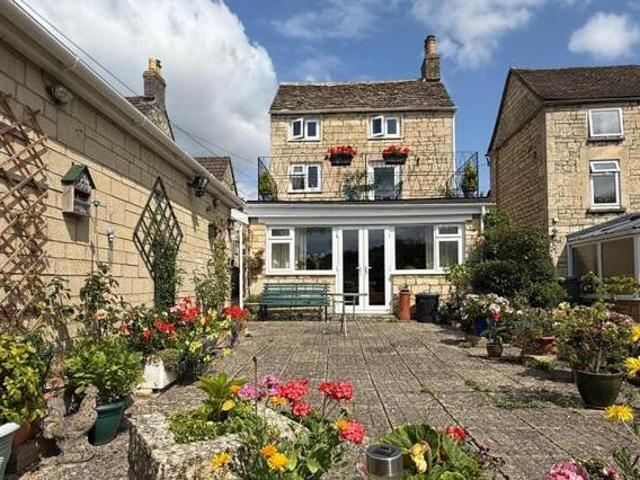 Park Road, Nailsworth, 2 Bedroom Detached