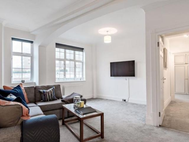 Park Road, St John's Wood, London NW8, 2 bed flat to rent, £4,312 pcm | PrimeLocation
