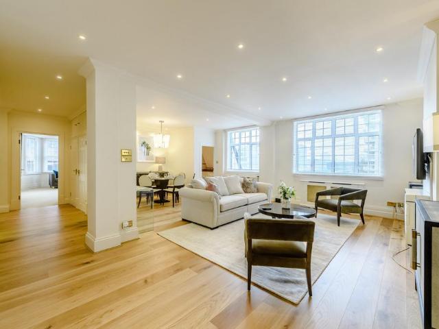 Park Road, St Johns Wood, NW8 3 bed flat to rent £6,998 pcm £1,615 pw