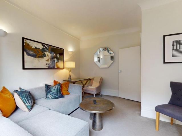 Park Road, St Johns Wood, NW8 7HY, London