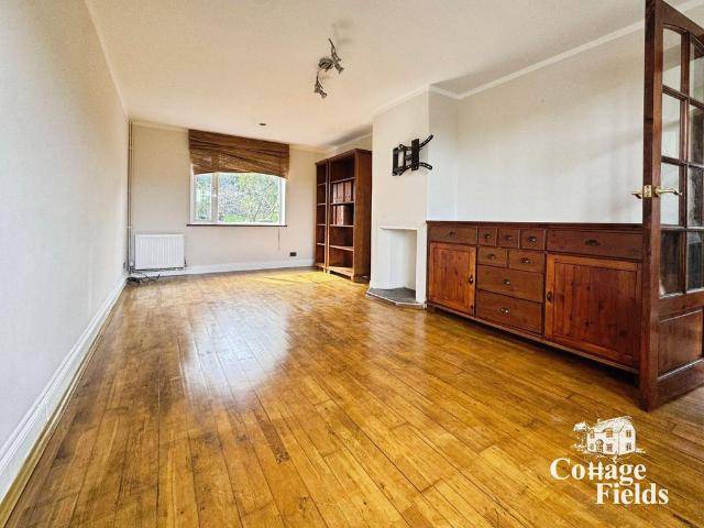 Park Road, Potters Bar EN6 4 bed end of terrace house to rent £2,300 pcm £531 pw