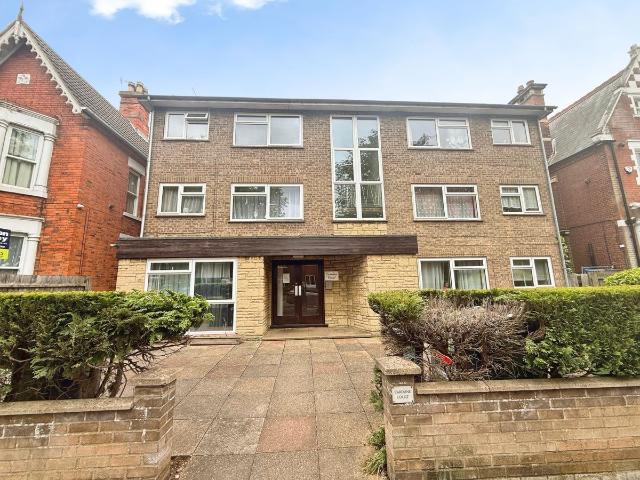 2 Caroline Court, Park Road, Peterborough PE1, 2 bed flat to rent, £875 pcm | PrimeLocation