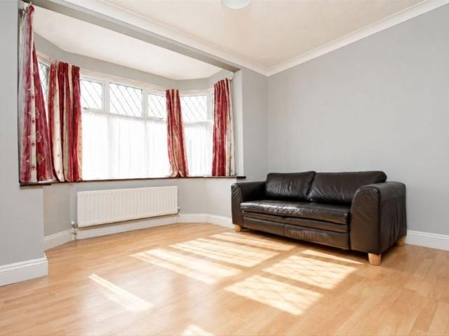 Park Road, TW3, London