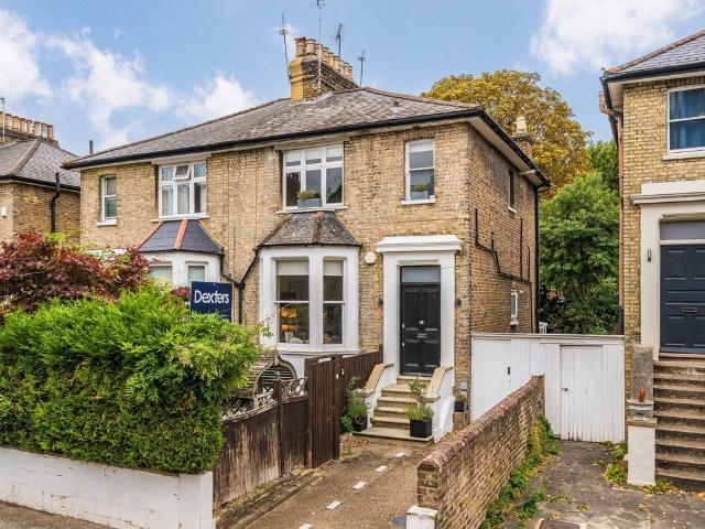Park Road, Twickenham TW1, 1 bed flat to rent, £2,945 pcm | PrimeLocation
