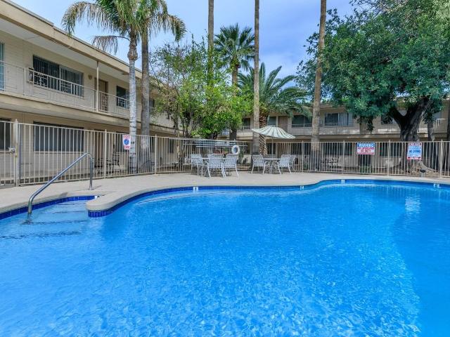 Park Royal 2 Bedroom Apartment for Rent at 3658 N 5th Ave, Phoenix, AZ 85013