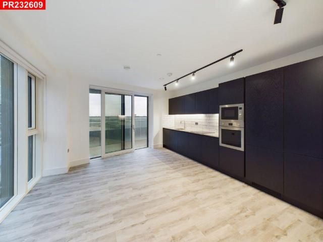 Park Royal – 2 Bedrooms Flat 2 bed flat to rent £2,799 pcm £646 pw