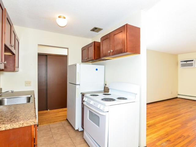 Park St Apartments