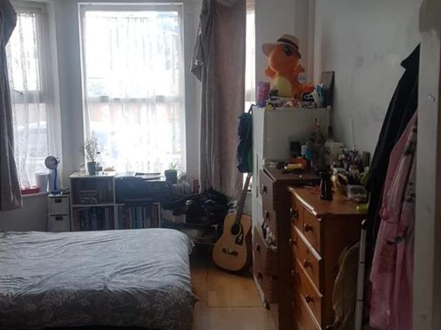 Park Street, Town Centre, Luton, Bedfordshire LU1, Studio to rent, £600 pcm | PrimeLocation