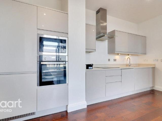 Park Street, Ashford 1 bed apartment to rent £1,050 pcm £242 pw