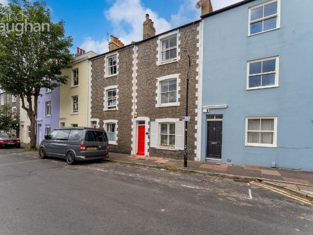 Park Street, Brighton, East Sussex BN2, 4 bed terraced house to rent, £2,100 pcm | PrimeLocation
