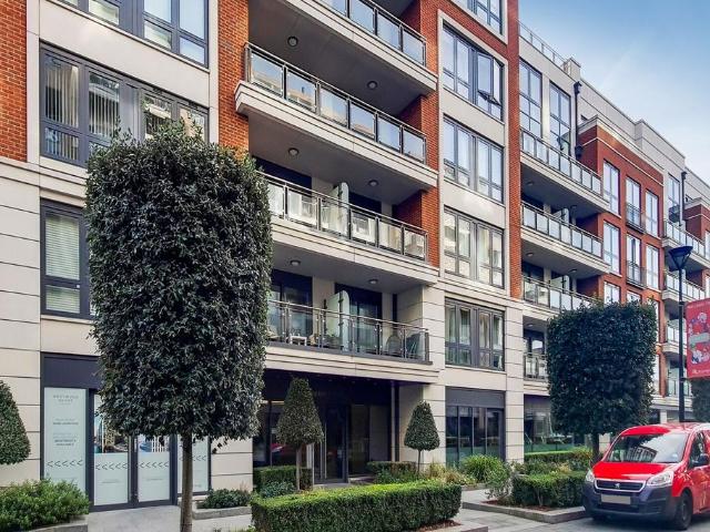 Park Street, Chelsea Creek, London, SW6 Studio to rent £2,250 pcm £519 pw
