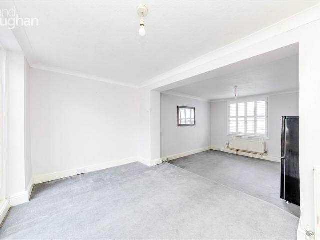 Park Street, East Sussex BN2 3 bed terraced house to rent £1,900 pcm £438 pw