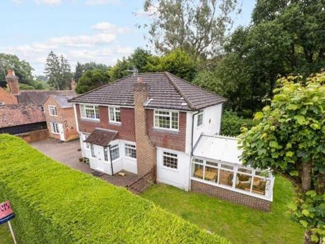Park Street, Horsham, 4 Bedroom Detached