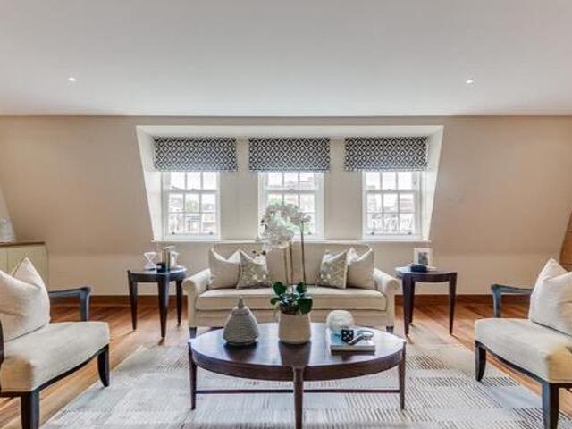 Park Street, London, 3 Bedroom Flat