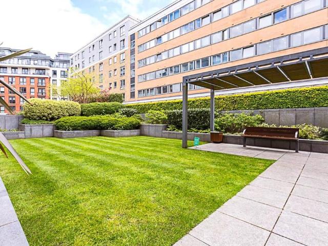 Park Street, London, SW6 Studio to rent £2,150 pcm £496 pw