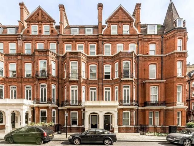 Park Street, London W1K 1 bed flat to rent £5,000 pcm £1,154 pw