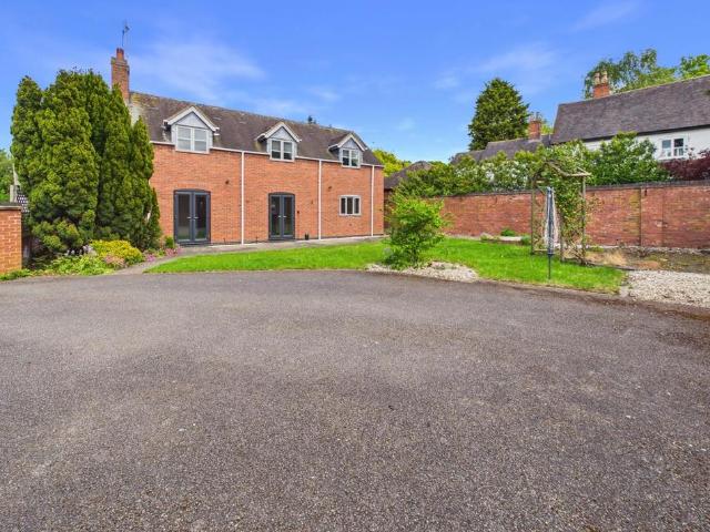 Park Street, Market Bosworth, Nuneaton 4 bed detached house to rent £1,900 pcm £438 pw