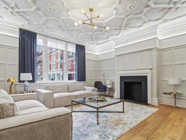 Park Street, Mayfair, 2 Bedroom Apartment