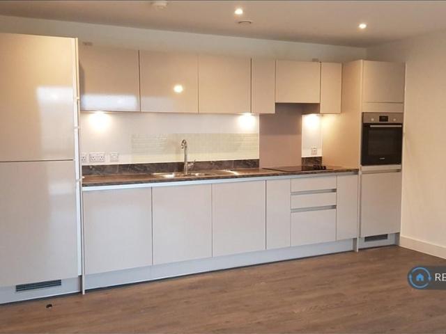 Park Street, Milton Keynes, MK9 1 bed flat to rent £1,450 pcm £335 pw
