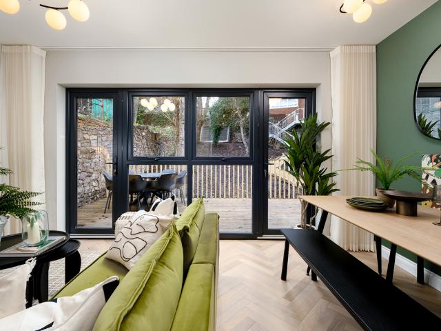 Your 2 Bed Student Base on Park Street Room 2