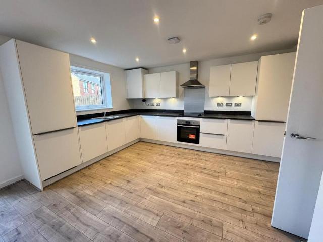Park Street, Sunderland, SR2 4 bed terraced house to rent £1,380 pcm £318 pw