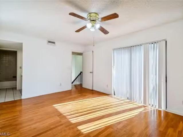 Park Shore Cir, Fort Myers, FL 33901