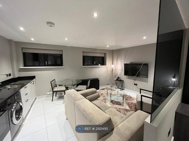 Park Square East, Leeds LS1, 1 bed flat to rent, £999 pcm | PrimeLocation