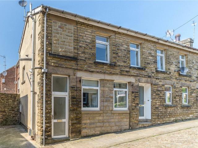 Park Square, Knaresborough, North Yorkshire HG5, 2 bed flat to rent, £900 pcm | PrimeLocation