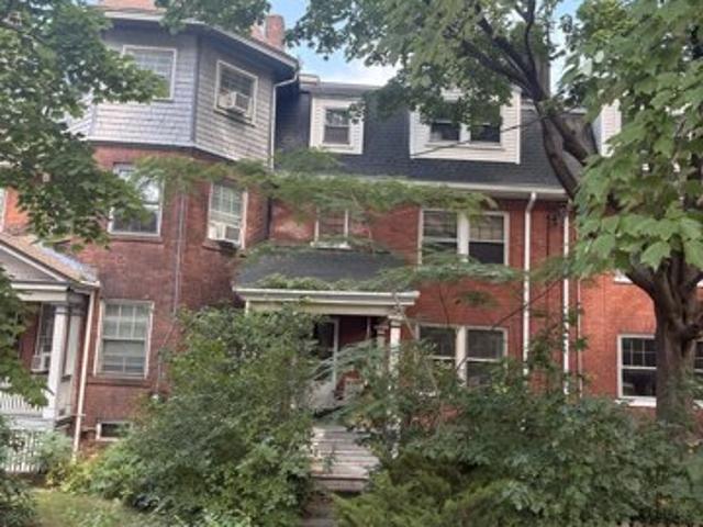 Park Ter, Hartford, Home For Sale