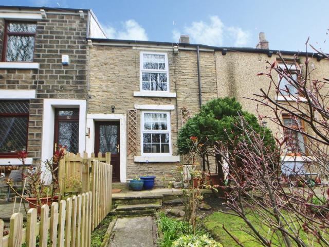 Park Terrace, Glossop, Derbyshire SK13, 2 bed terraced house to rent, £925 pcm | PrimeLocation