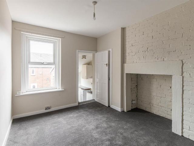 Park Terrace, Swalwell, Gateshead NE16, 2 bed flat to rent, £650 pcm | PrimeLocation