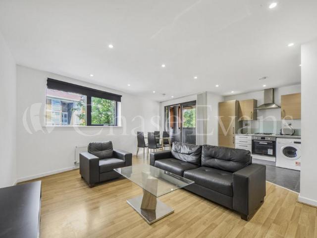 Park View Court, 215 Devons Road. 3 bed flat to rent £3,000 pcm £692 pw