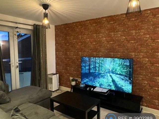 Park View Court, West Bromwich, B70 2 bed flat to rent £1,150 pcm £265 pw