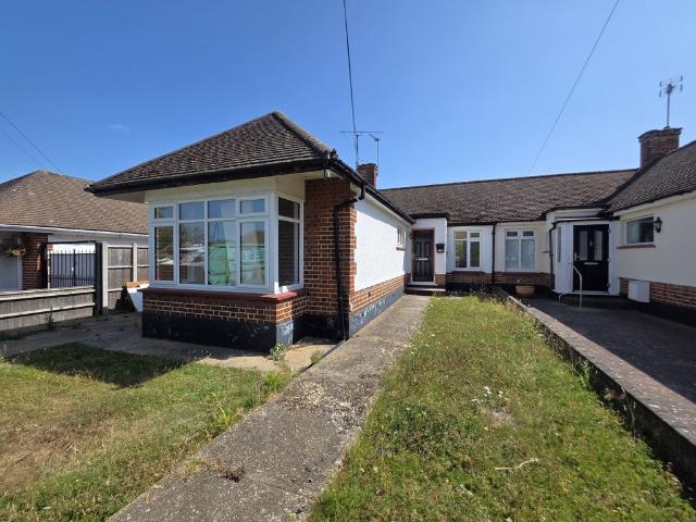 Park View Drive, Leigh On Sea SS9, 2 bed bungalow to rent, £1,900 pcm | PrimeLocation