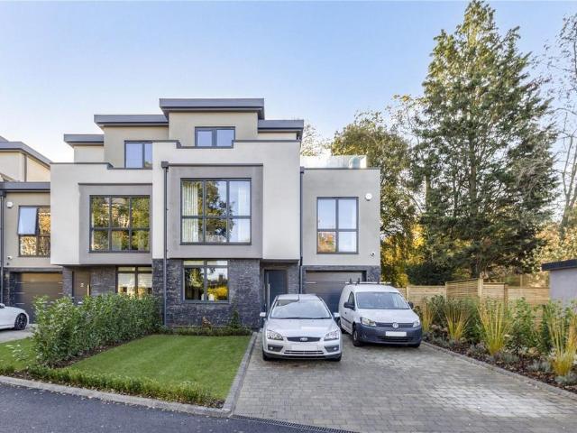Park View, London SW19 6 bed semi detached house to rent £12,500 pcm £2,885 pw