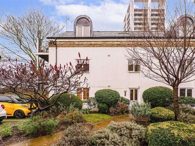 Park View Mews, London SW9 2 bed flat to rent £2,750 pcm £635 pw