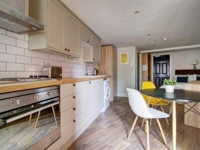 Park View, Nottingham NG1, Room to rent, £780 pppm | PrimeLocation
