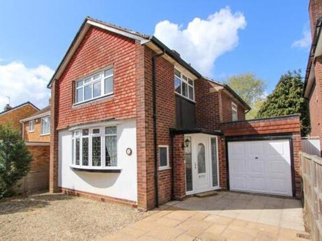 Park View Road, Four Oaks, 3 Bedroom Detached