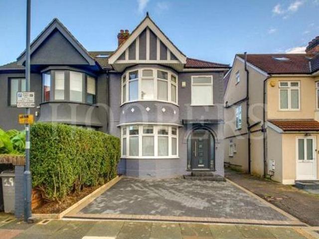 Park View Road, London, 3 Bedroom Semi detached