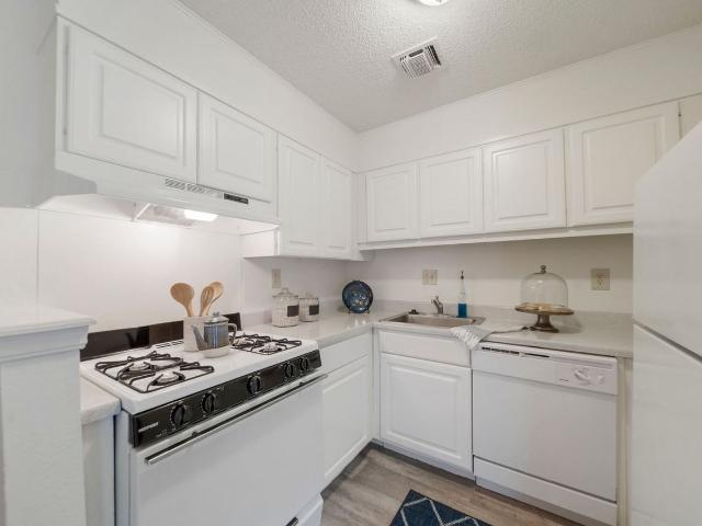 Park Villas Apartments 2 Bedroom Apartment for Rent at 4974 S 76th East Ave, Tulsa, OK 74145