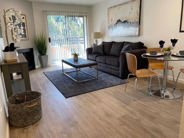 PARK W AT VALLEY GLEN 2 Bedroom Apartment for Rent at 6205 Woodman Ave, Los Angeles, CA 91401 Greater Valley Glen