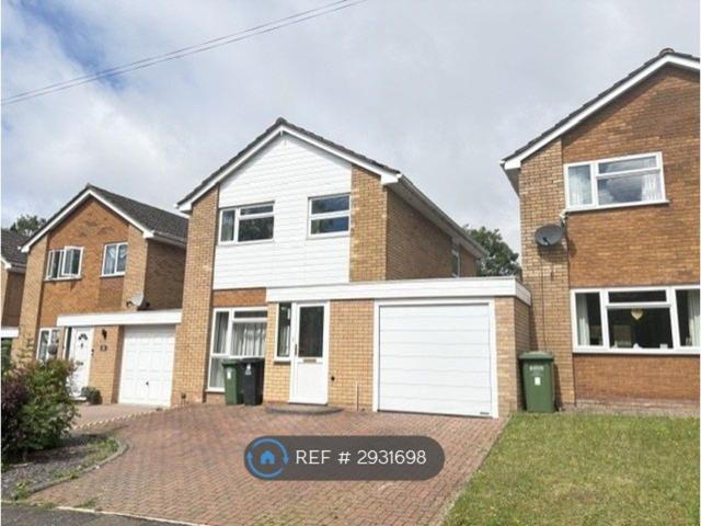 Park Way, Droitwich WR9, 3 bed semi detached house to rent, £1,200 pcm | PrimeLocation