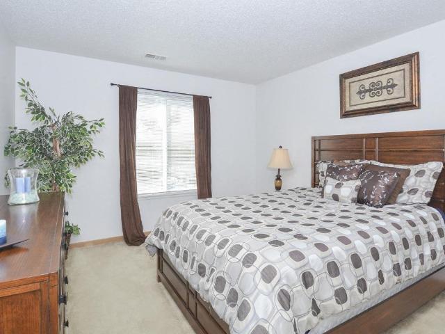 Park West 3 Bedroom Apartment for Rent at 10901 Jaynes Plz, Omaha, NE 68164 Rambleridge