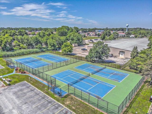 Park West 1 Bedroom Apartment for Rent at 1800 Park West Blvd, Griffith, IN 46319