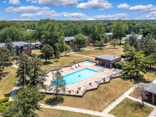 Park West 1 Bedroom Apartment for Rent at 1818 Park West Blvd, Griffith, IN 46319