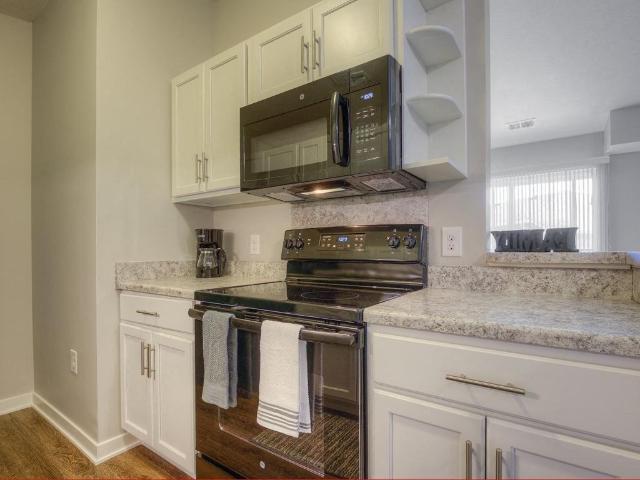 Park West 2 Bedroom Apartment for Rent at 10901 Jaynes Plz, Omaha, NE 68164 Rambleridge