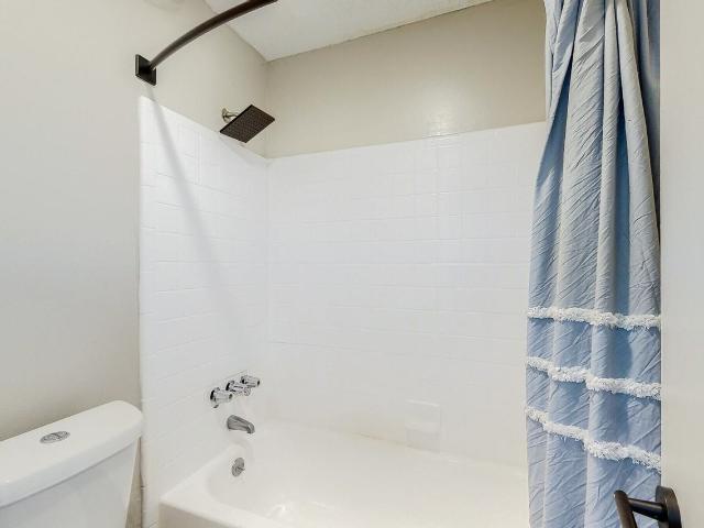 Park West Apartments 1 Bedroom Apartment for Rent at 1663 Hillcrest Rd, Mobile, AL 36695 Claremont