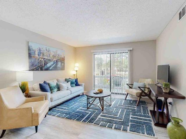 Park West Apartments 2 Bedroom Apartment for Rent at 1663 Hillcrest Rd, Mobile, AL 36695 Claremont