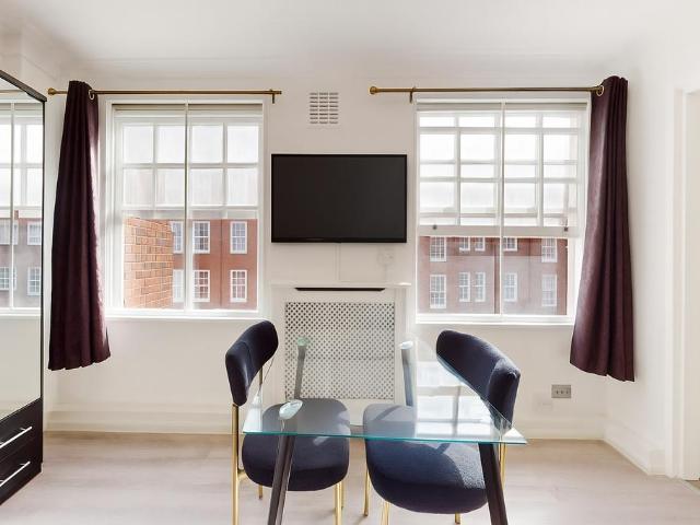 Park West, Edgware Road, London W2 Studio to rent £1,950 pcm £450 pw