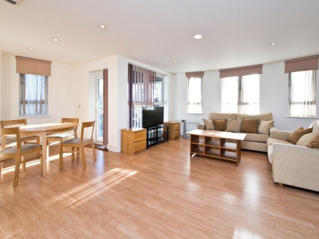 Park West Flat 5 382 Flat 5 Uxbridge Road London 2650639